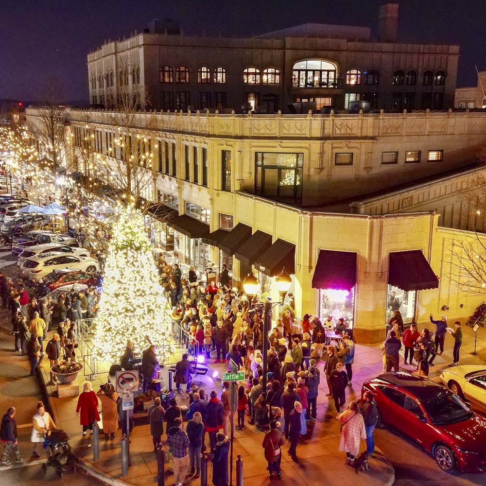 Grove Arcade Tree Lighting | RomanticAsheville.com