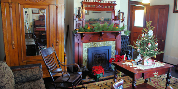 Thomas Wolfe House Memorial Guide, Asheville NC